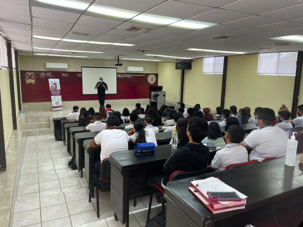 Lleva DIF Reynosa pláticas a escuelas – DIF Reynosa 2024 – 2027