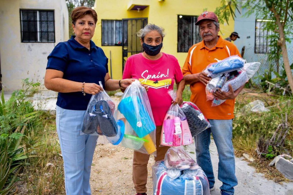 Entrega DIF Reynosa apoyo a familia – DIF Reynosa 2024 – 2027