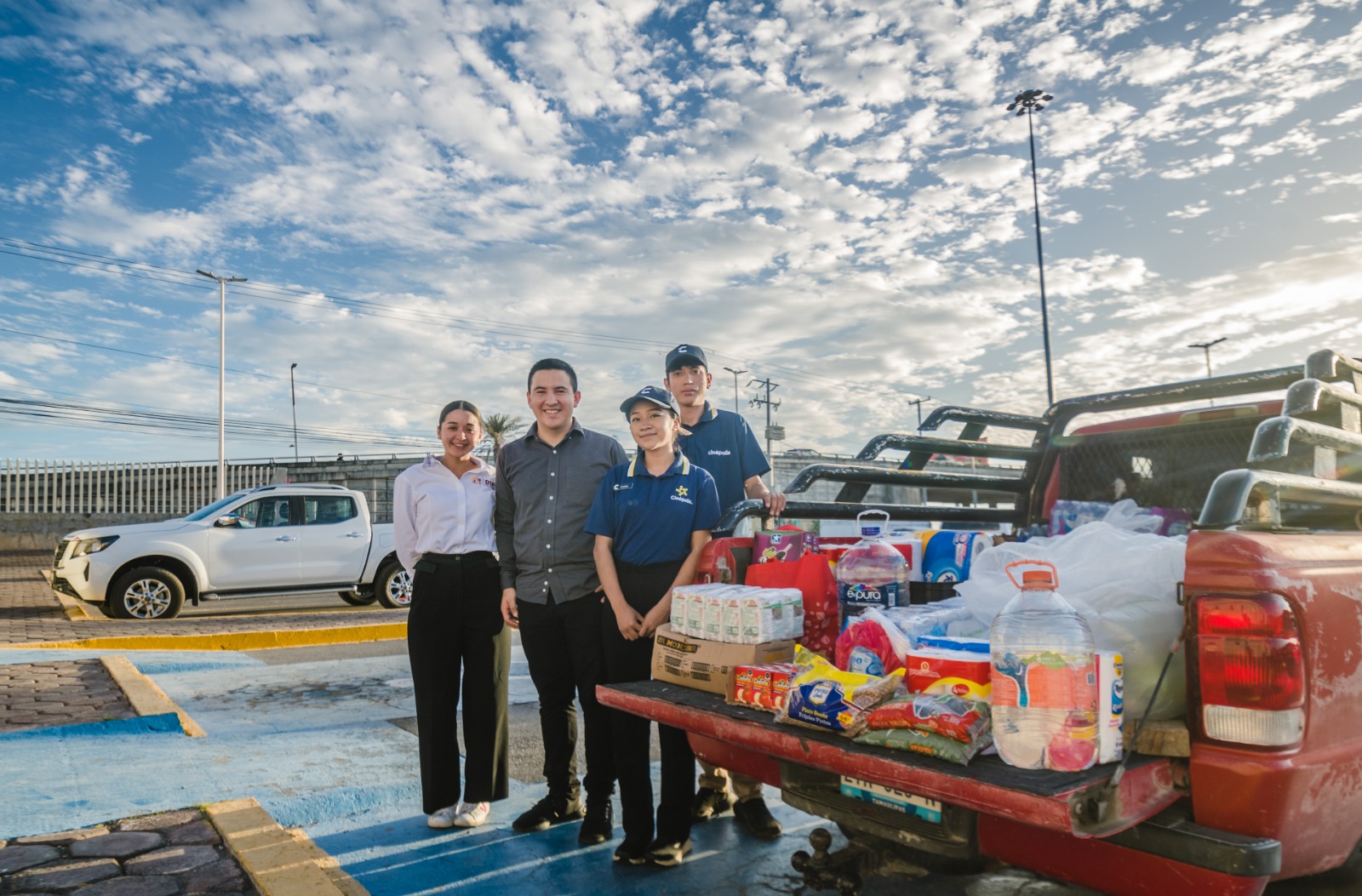 Gobierno de Reynosa y sociedad civil apoyan a familias de Guerrero – DIF Reynosa 2024 – 2027